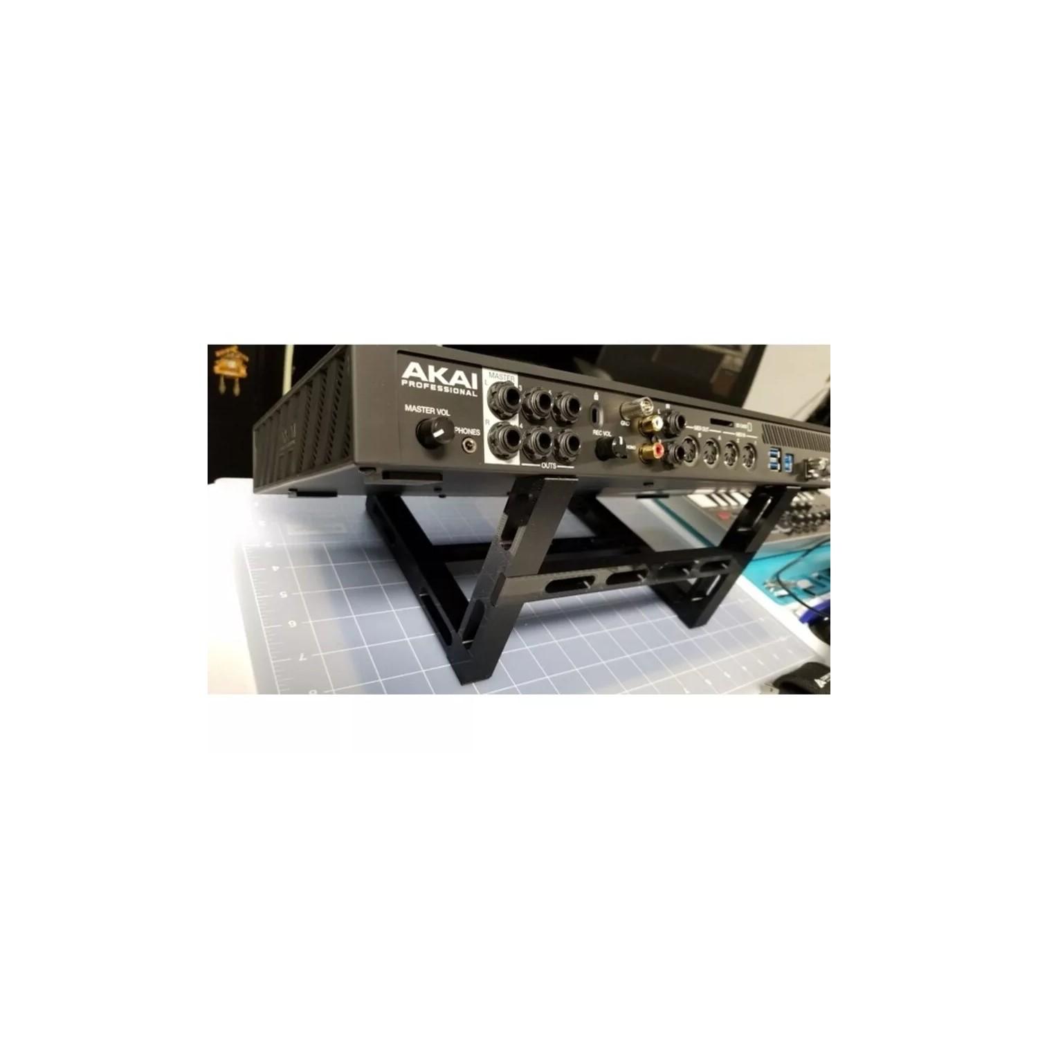 Speedway Angled Stand for AKAI MPC Live 2 Standalone Production Center ...