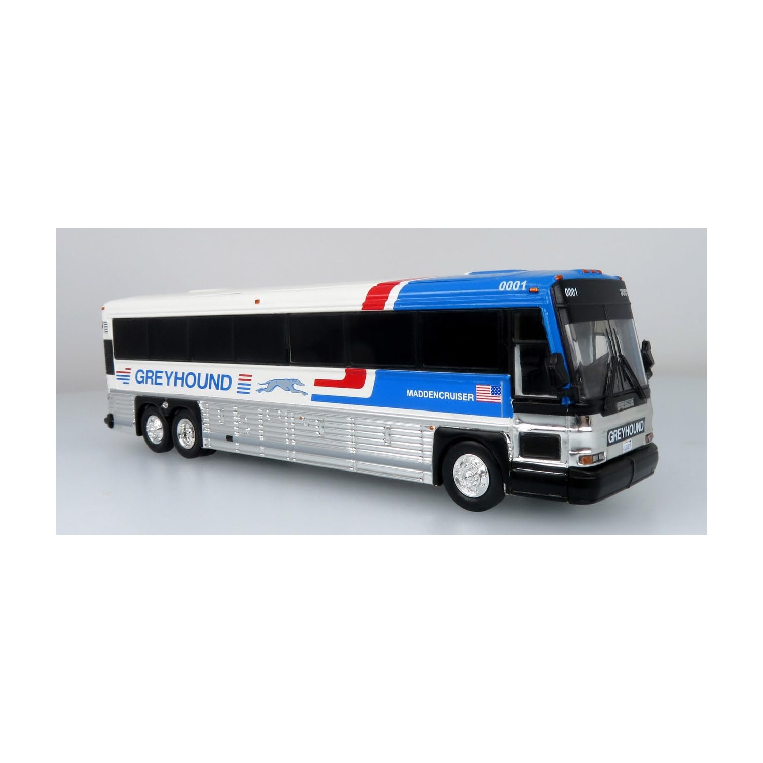 MCI D4000 Coach Bus Greyhound Madden Cruiser USA Version 1/87 Scale-HO ...